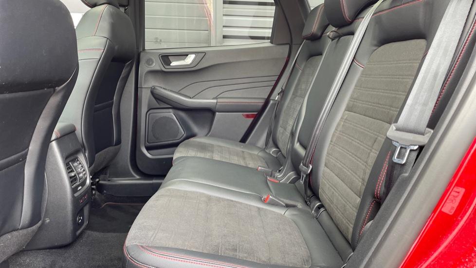 Used 2022 RED Ford Kuga 1.5 EcoBoost 150 ST-Line X 5dr, 18,764 miles ...