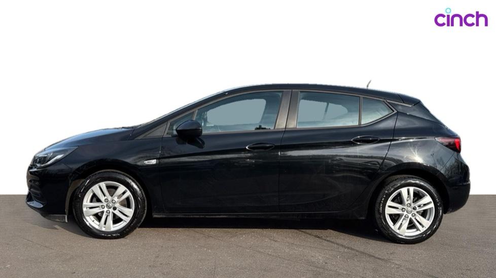 Used 2021 BLACK Vauxhall Astra 1.5 Turbo D Business Edition Nav 5dr ...