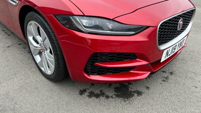 Used 2019 RED Jaguar XE 2.0 SE 4dr Auto, 18,484 miles - cinch