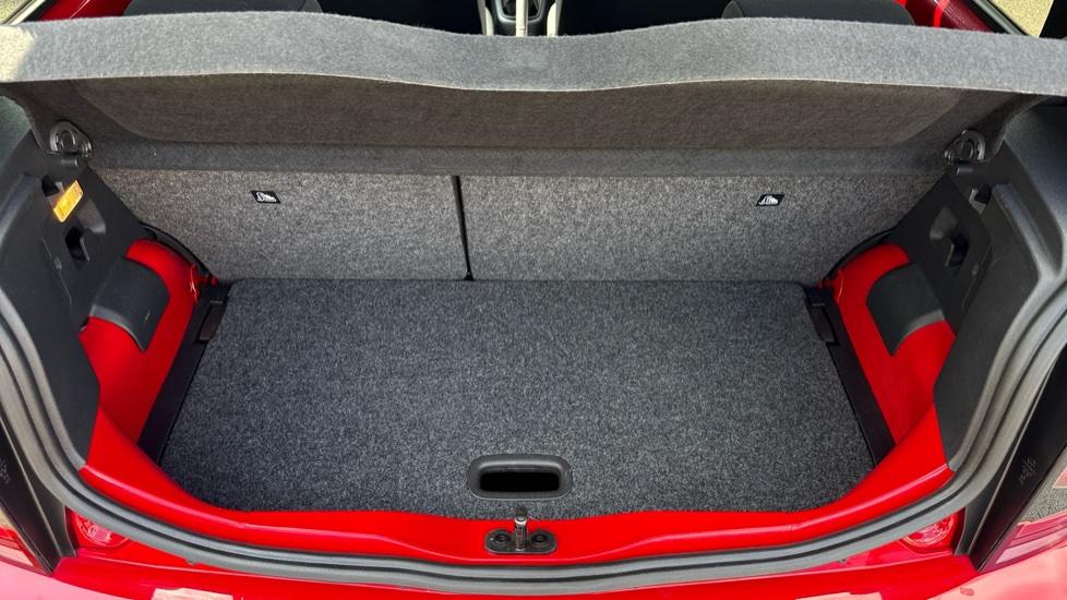Used 2019 RED Volkswagen up! 1.0 90PS High Up 5dr [Start Stop], 7,323 ...