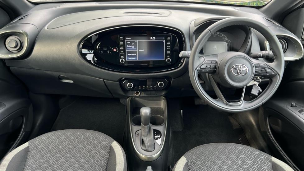 Used 2023 GREEN Toyota Aygo X 1.0 VVT-i Edge 5dr Auto, 21,258 miles - cinch