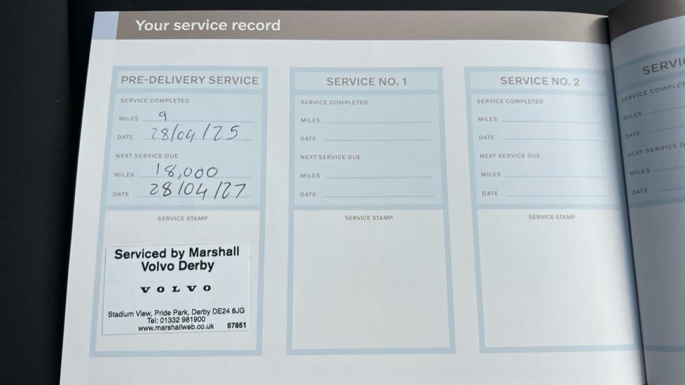 Used 2025 GREY Volvo EX30 200kW SM Extended Range Plus 69kWh 5dr Auto ...