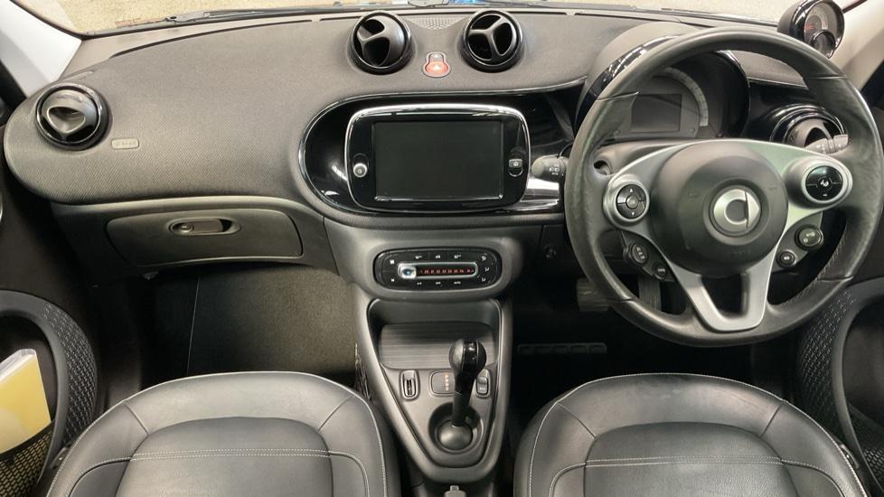 Used 2022 BLACK smart forfour 60kW EQ Exclusive 17kWh 5dr Auto [22kWch ...