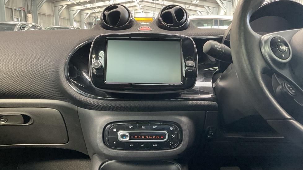 Used 2022 BLACK smart forfour 60kW EQ Exclusive 17kWh 5dr Auto [22kWch ...