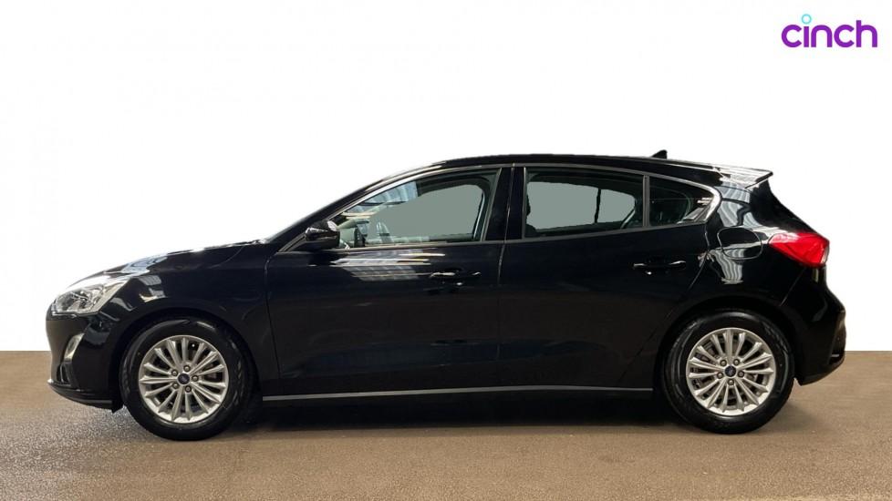 Used 2019 BLACK Ford Focus 1.0 EcoBoost 125 Titanium 5dr Auto, 46,066 ...