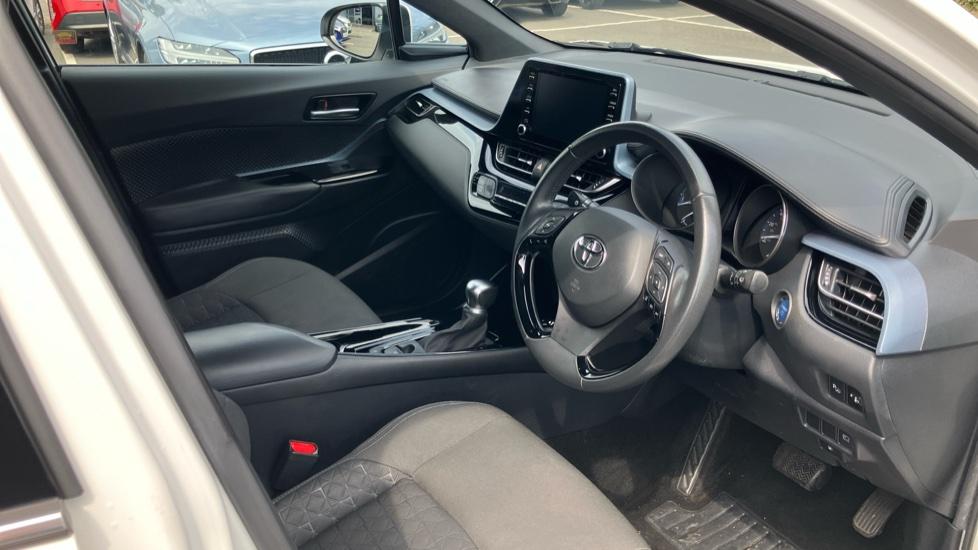Used 2020 WHITE Toyota C-HR 1.8 Hybrid Design 5dr CVT, 21,111 miles - cinch