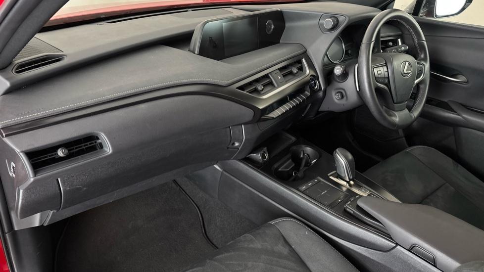 Used 2022 RED Lexus UX 300e 150kW 54.3 kWh 5dr E-CVT, 33,078 miles - cinch