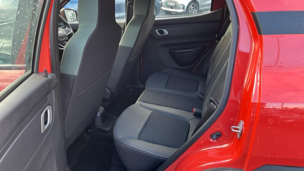 Used 2024 RED Dacia Spring 27kWh Extreme 65 48kW 5dr Auto, 1,356 miles ...